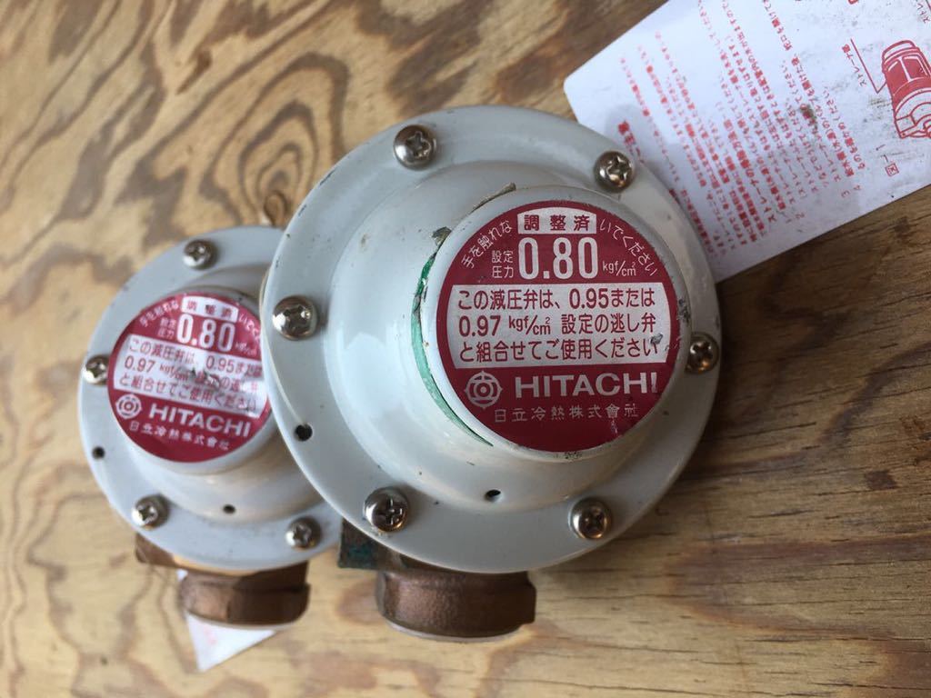 水道用減圧弁×2 RW35-SH8 東京暖冷器製作所 温水機器用逃し弁×2 SD11-SZ5 オートベント×2 AV-20A 日立冷熱(工事用 ...