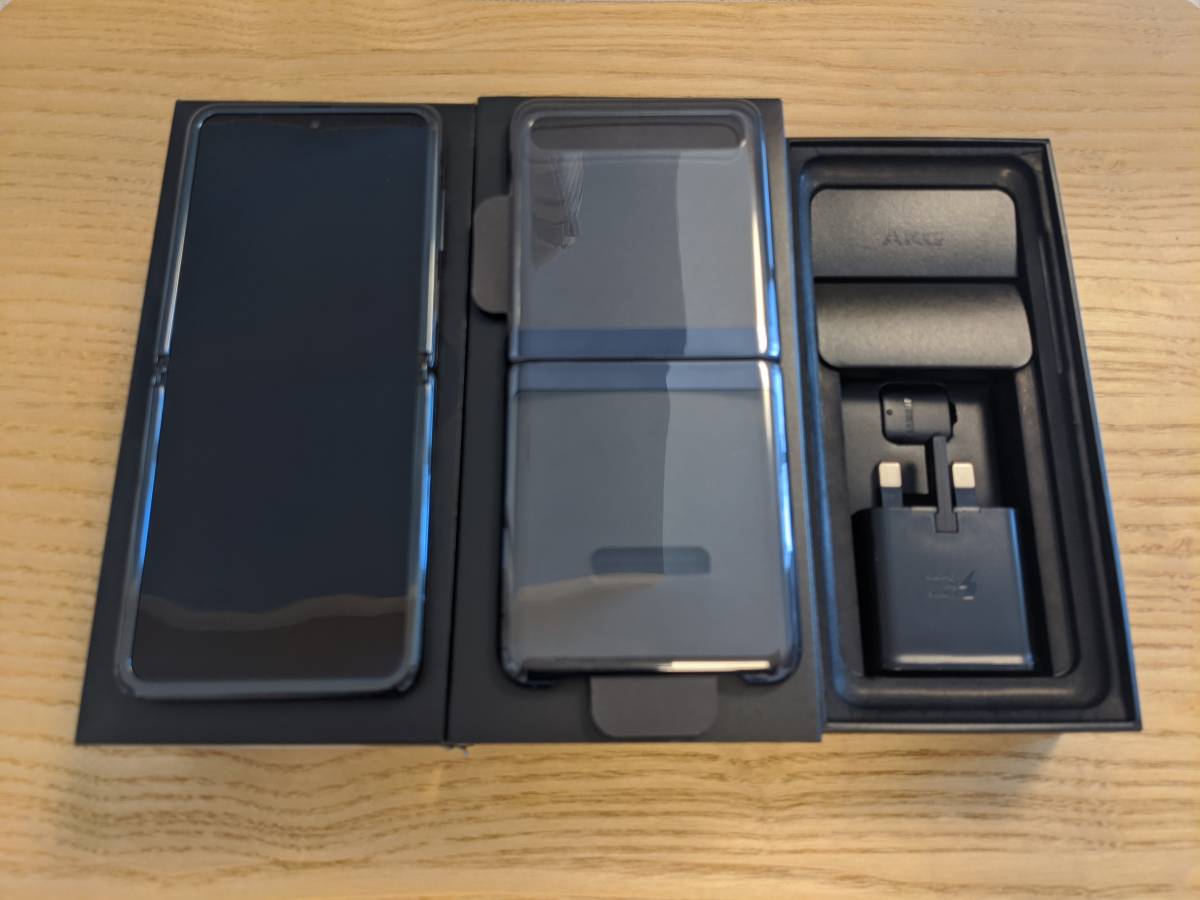 Samsung Galaxy Z Flip ブラック SM-F700F/DS SIMフリー +おまけ(海外版SIMフリー)｜売買された ...