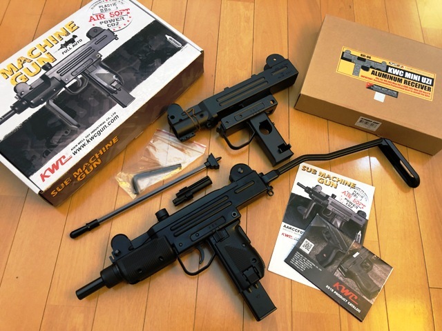 開封撮影のみ KWC MINI UZI & KWC 長物アルミニウムレシーバーキット 日本仕様 CO2ガスブローバック ウジ ウージー(ガ ...