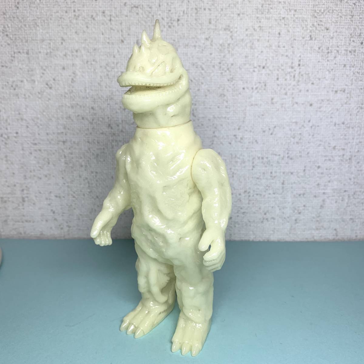 無版権 蓄光 シーボーズ ソフビ パチモノ 怪獣 当時物 /検索 ウルトラマン マルサン ブルマァク ポピー キングザウルス(ソフビ)｜売買さ ...