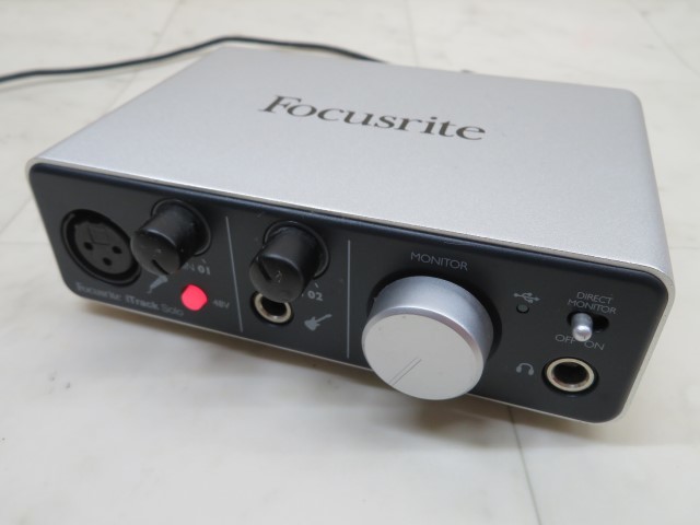 Focusrite FA0604-03 オーディオインターフェイス シルバー iTrack Solo フォーカスライト 音楽機器 USB ...