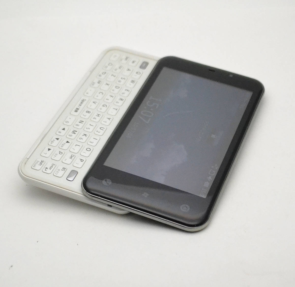 P2015 エーユー au 携帯電話 スマホ IS02 TSI01(東芝)｜売買されたオークション情報、yahooの商品情報をアーカイブ公開 - オークファン（aucfan.com）