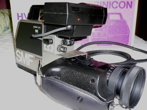 ビデオカメラ SONY SMFトリニコンHVC－2800(その他)｜売買されたオークション情報、yahooの商品情報をアーカイブ公開 ...
