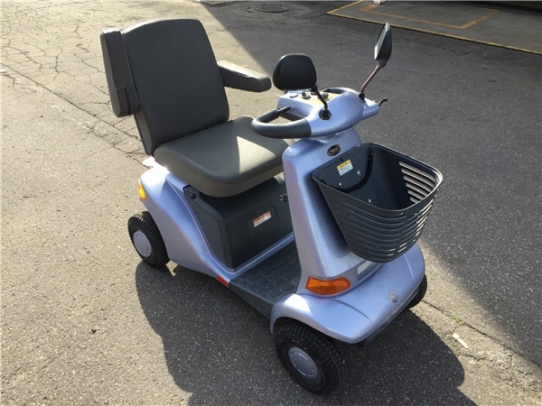 函館発 最落なし スズキ セニアカー SUZUKI ET4D K03-6 四輪 電動カート 電動車いす 現状販売 直接引き取りのみ(電動車)｜売買されたオークション情報、yahooの商品情報を ...