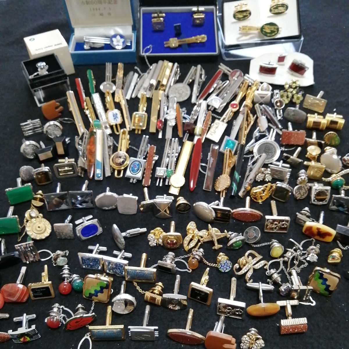 大量アクセサリーネクタイピン カフスボタン 天然石 SILVER ブランド品 など 他の まとめ まとめて 重さ約1190g(その他)｜売買されたオークション情報、yahooの商品情報を ...