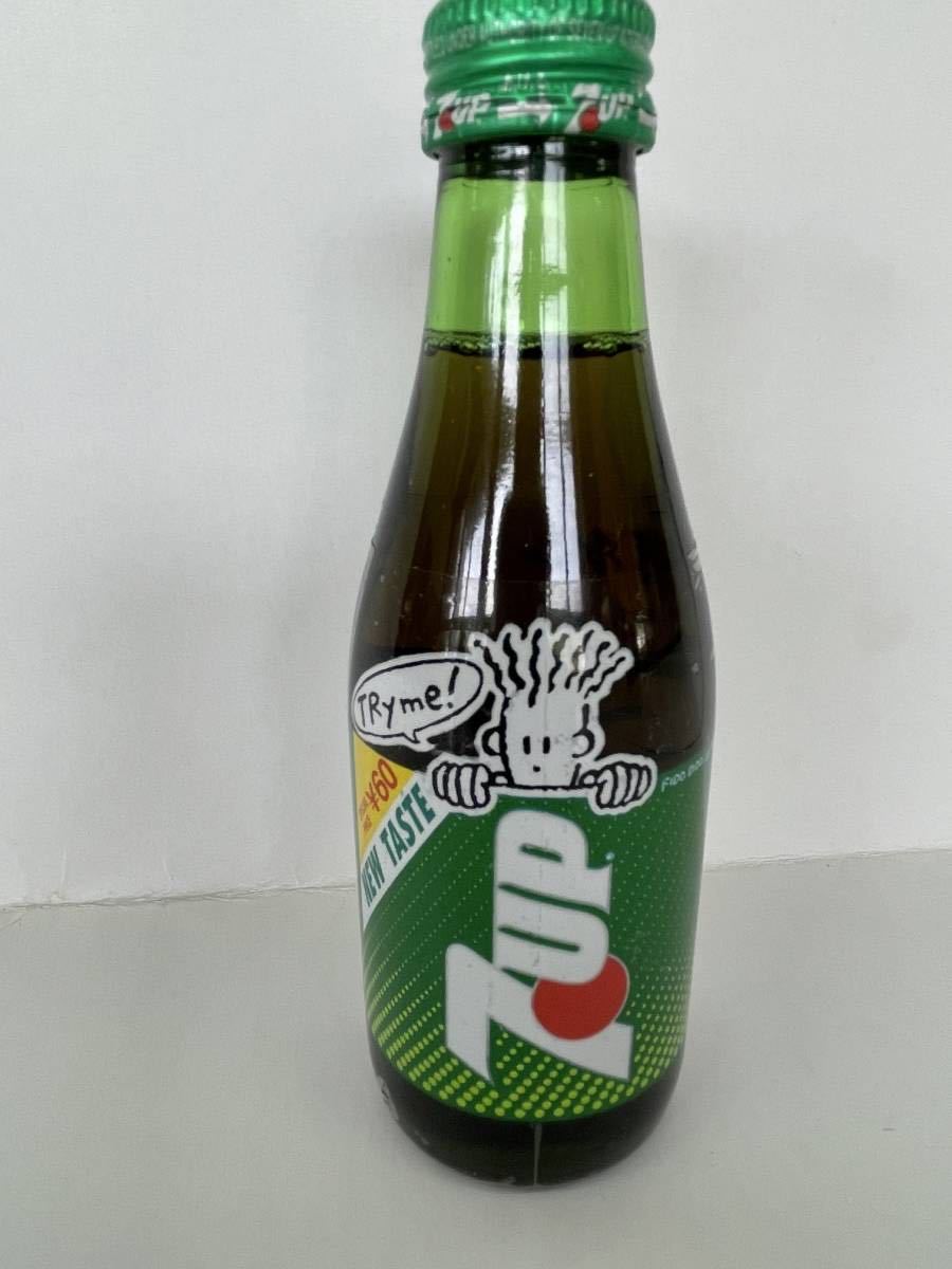 ヴィンテージ 7up セブンアップ デザインボトル 200ml(ペプシコーラ)｜売買されたオークション情報、yahooの商品情報をアーカイブ公開 - オークファン（aucfan.com）