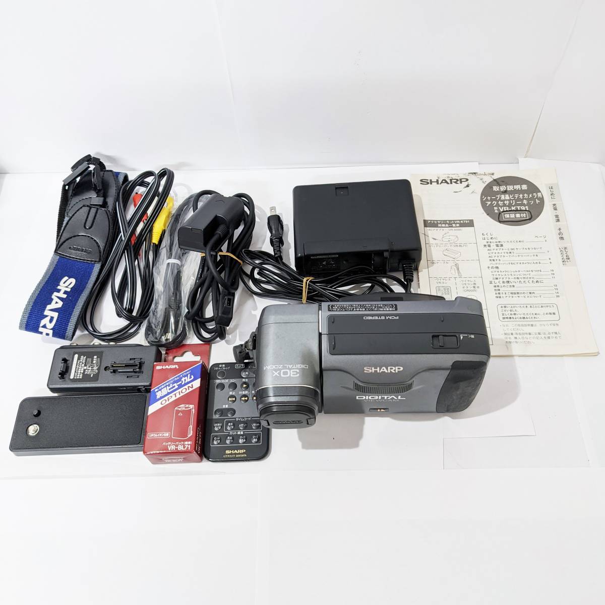 11664 SHARP シャープ 液晶デジタルビューカム VL-DC1 カメラ ハンディカム 液晶カメラ 通電確認済 写真 アンティーク レトロ 付属品付(シャープ)｜売買されたオークション ...