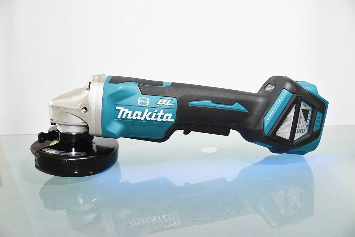 使用数回 マキタ 充電式 ディスクグラインダ GA418D 18V 100mm ダイヤル変速 BL パドルスイッチ 無線連動対応 グラインダー GA418DZ 保障付(ディスクグラインダー ...