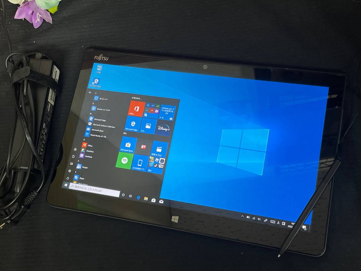 良品 FUJITSU ARROWS Tab Q704/H Core i5 4300U 1.9GHz/RAM:4GB/SSD:128GB/12. ...