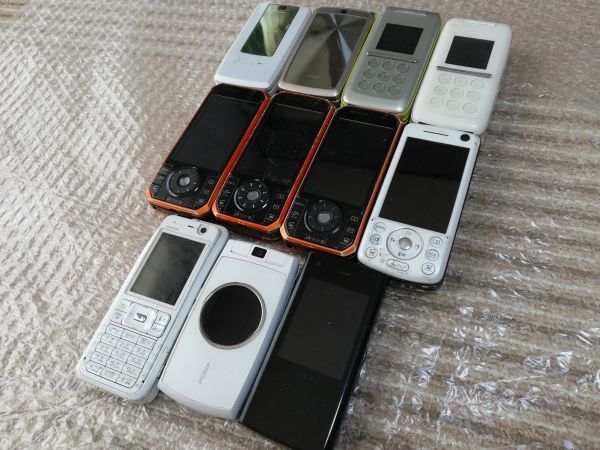 動作未確認 ジャンク ガラケー 11台まとめ出品 docomo D902i/D903iTV/L-03A/L601i/L704i/L705i ...