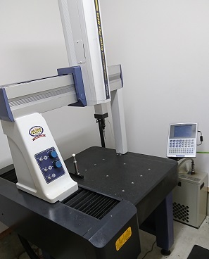 ミツトヨ 三次元測定機Crysta-Plus M443 ノギス マイクロメーター 測定器(ノギス、マイクロメーター)｜売買されたオークション ...