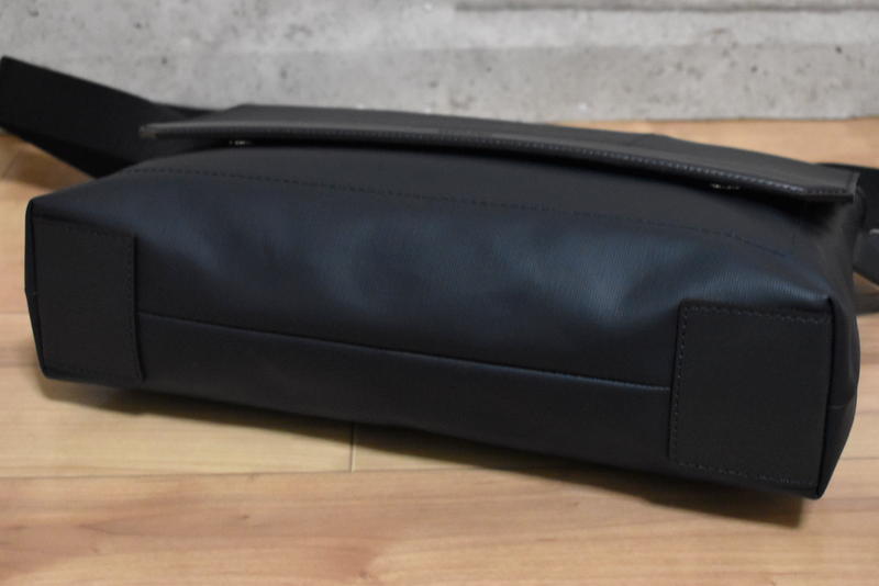 CK CALVIN KLEIN リベロ ショルダーバッグ 定価27500円 A4サイズ収納可能 834102 ネイビー カルバンクライン イケ ...