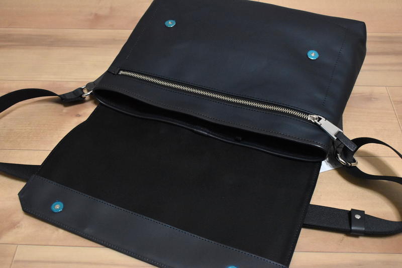 CK CALVIN KLEIN リベロ ショルダーバッグ 定価27500円 A4サイズ収納可能 834102 ネイビー カルバンクライン イケ ...