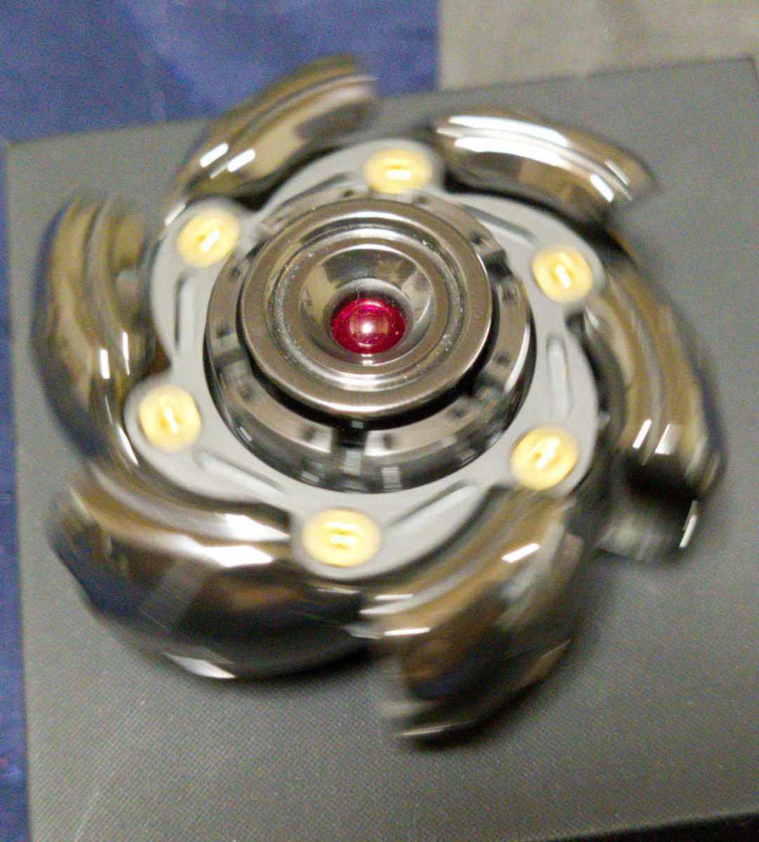 gobigger pillbug Fidget Spinner ハンドスピナー ジルコニウム製(ホビー、カルチャー)｜売買されたオークション情報、yahooの商品情報をアーカイブ公開 ...