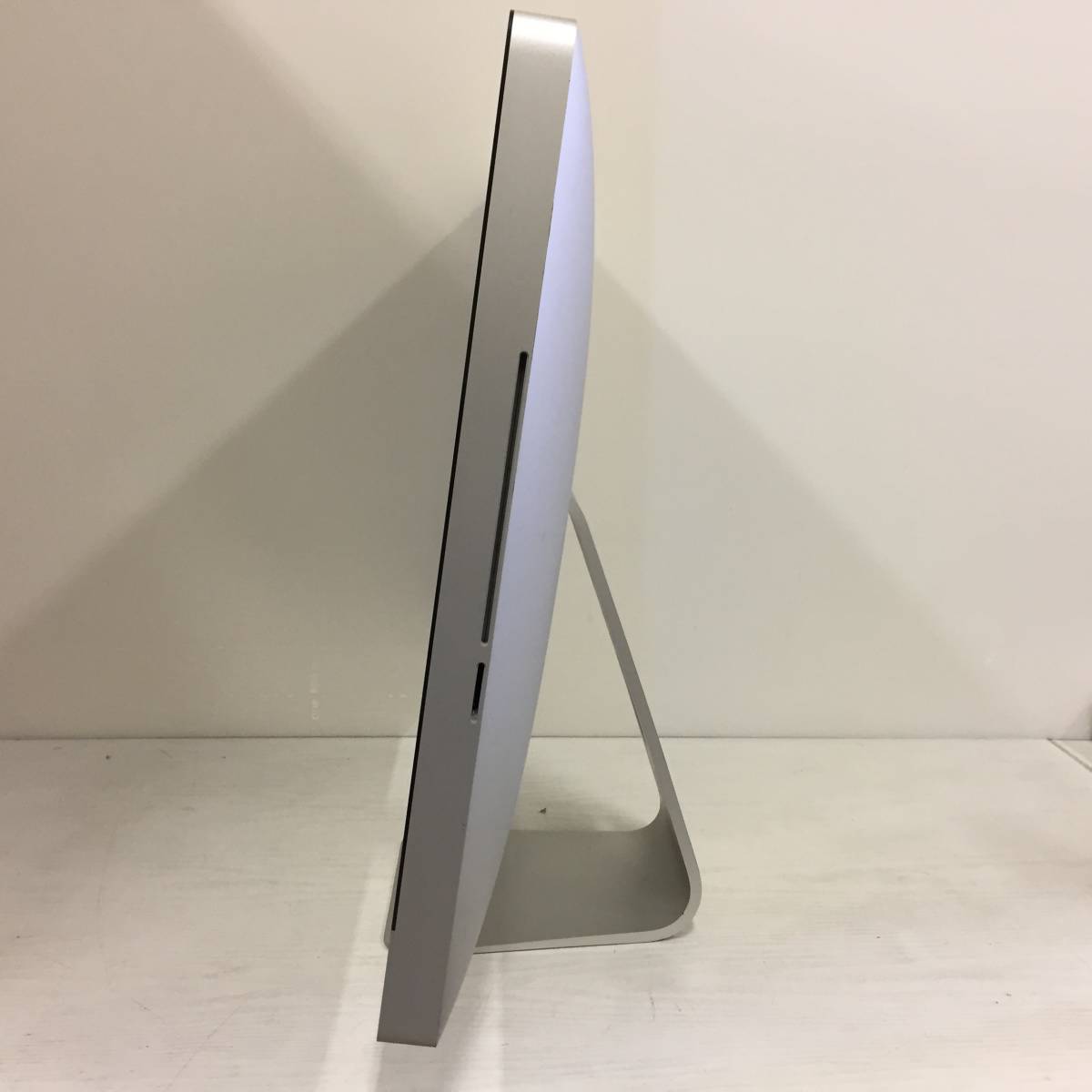 27インチ Apple iMac 27-inch Mid 2010 A1312 Core i7 870 /2.93GHz RAM:12GB ...