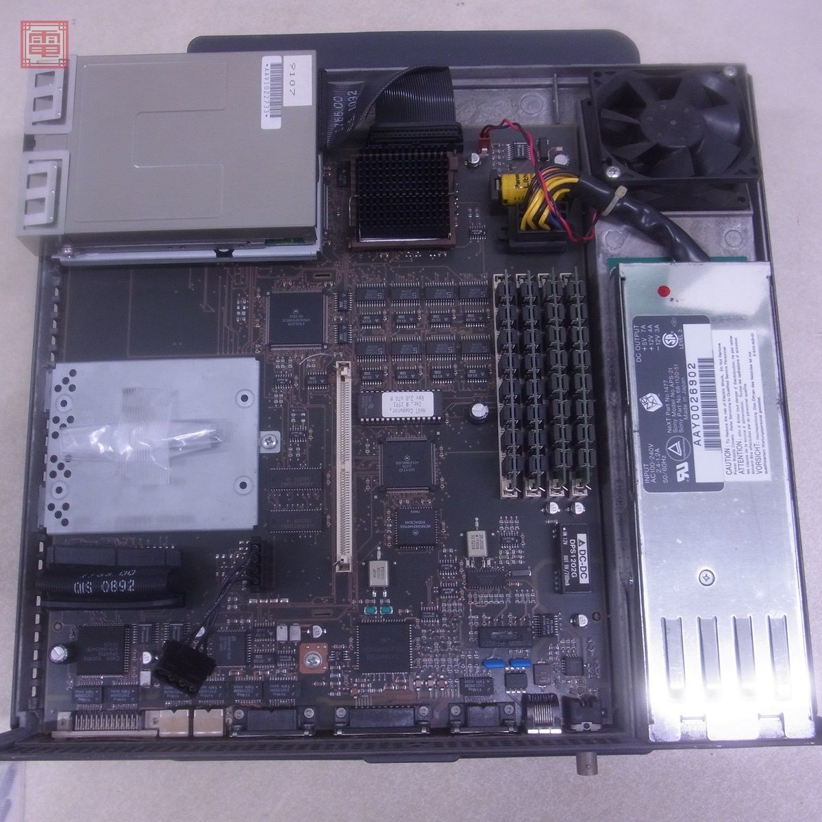 NeXTstation 本体 Model N1100 NeXT Computer ネクストステーション 通電不可 HDD無し ジャンク パーツ ...