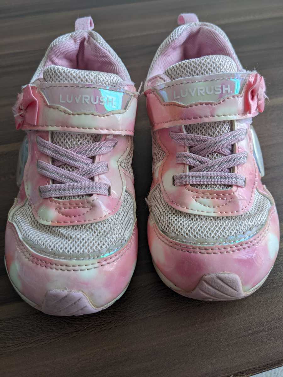 ムーンスター 18cm 女の子スニーカー(18cm～)｜売買されたオークション情報、yahooの商品情報をアーカイブ公開 - オークファン（aucfan.com）