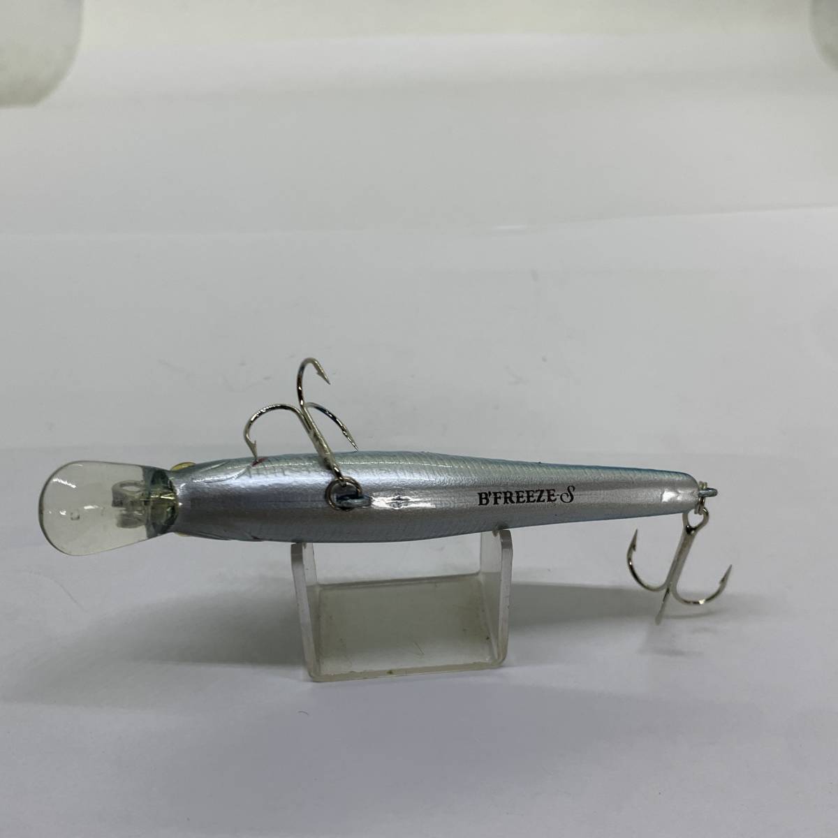 W-13456 ラッキークラフト LUCKYCRAFT ビーフリーズ 80S(ミノー)｜売買されたオークション情報、yahooの商品情報をアーカイブ公開 - オークファン（aucfan.com）