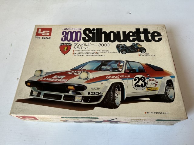 ⑮j247 LS ランボルギーニ シルエット Lamborghini Sil houette 3000 1/24 プラモデル 模型 未組立 ...