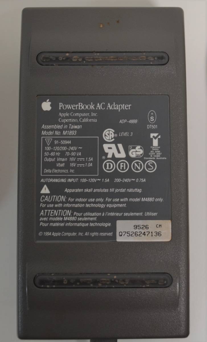 Apple / PowerBook 520 / エッセンシャル / PowerBook AC Adapter M1893 ...