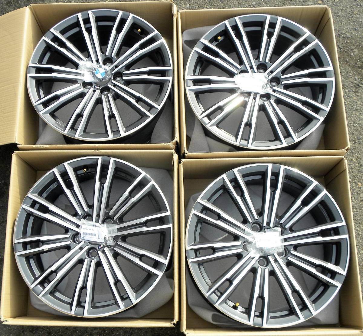 BMW G20/G21 3ser用 Mライト ダブルスポーク スタイリング 790M 18インチセンターキャップ付き 4本セット(5穴)｜売買 ...