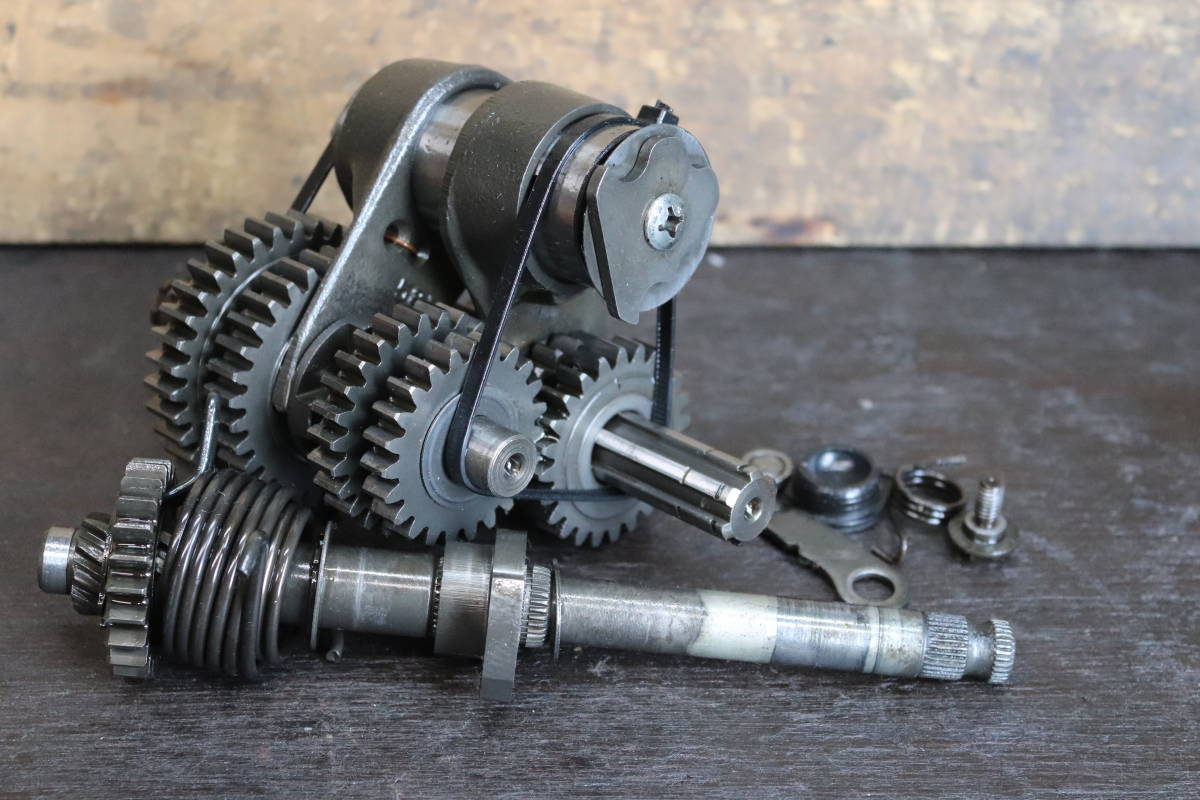 モンキーゴリラ6v純正4速ミッション/3-1128(ホンダ用)｜売買されたオークション情報、yahooの商品情報をアーカイブ公開 - オークファン（aucfan.com）