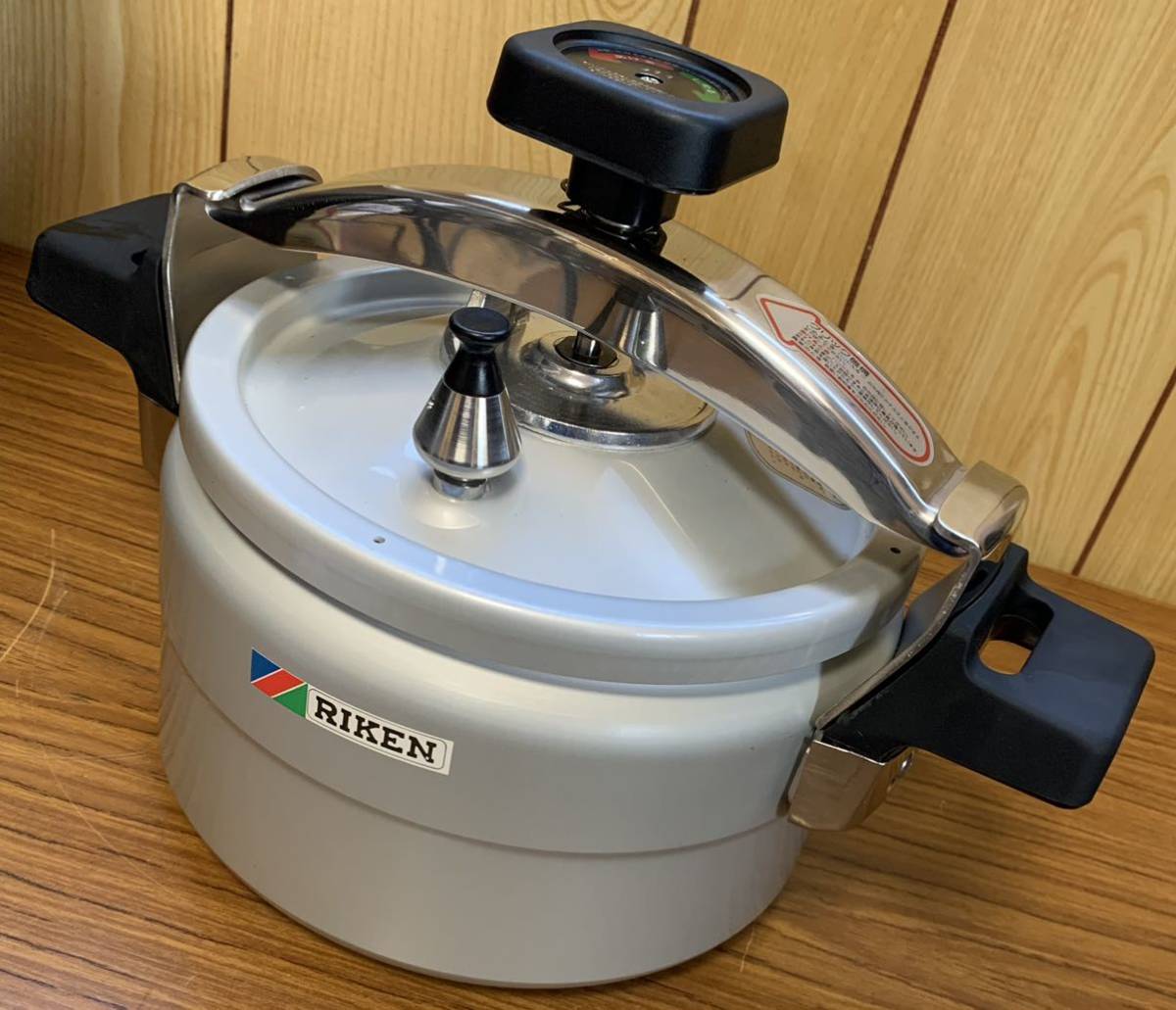 RIKEN 理研 圧力鍋 4.7L 84A 6J(圧力鍋)｜売買されたオークション情報、yahooの商品情報をアーカイブ公開 - オークファン（aucfan.com）