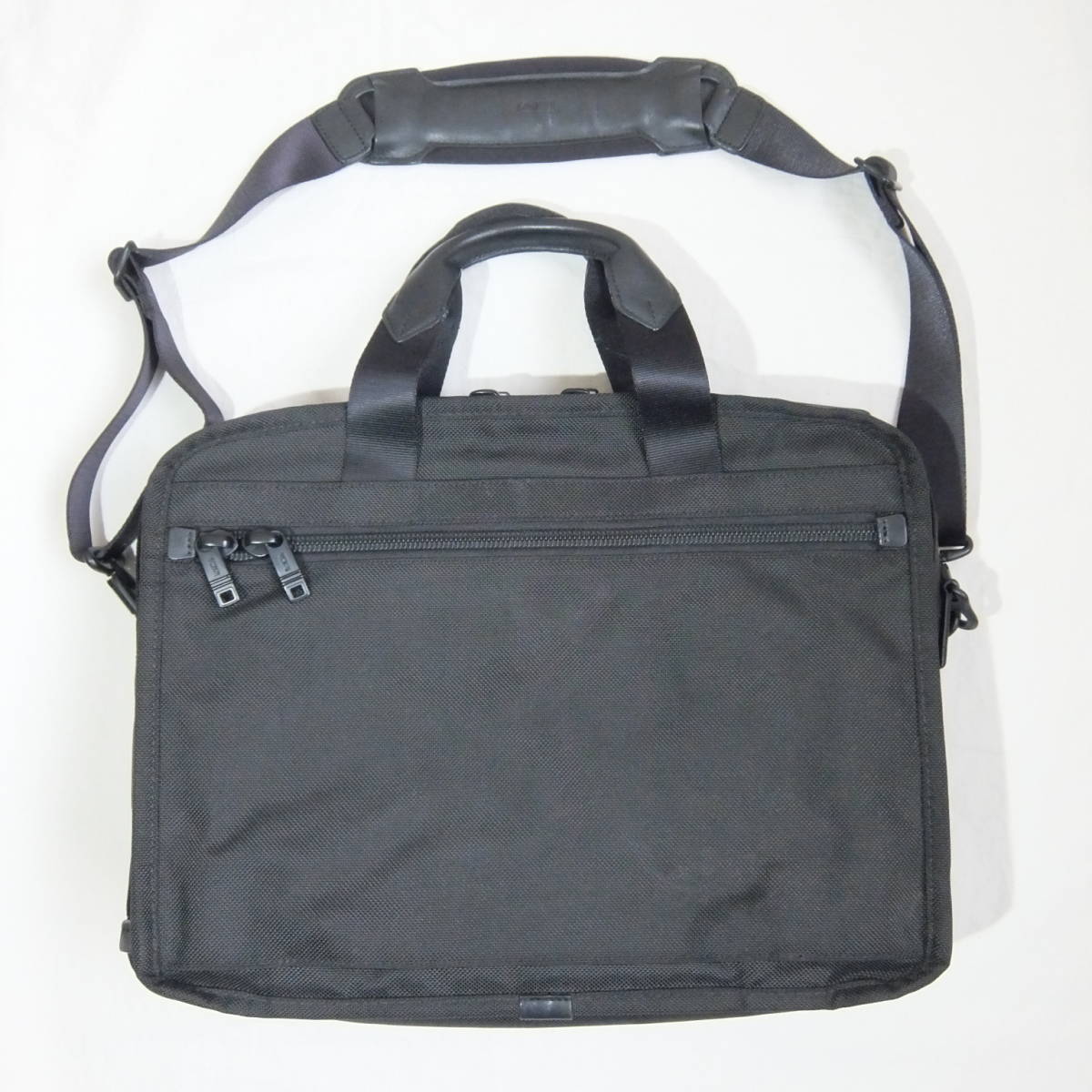 TUMI エクスパンダブル オーガナイザー ラップトップ ブリーフ ブラック / トゥミ ビジネスバッグ 2way(ブリーフケース、書類かばん)｜売買されたオークション情報、yahooの商品 ...
