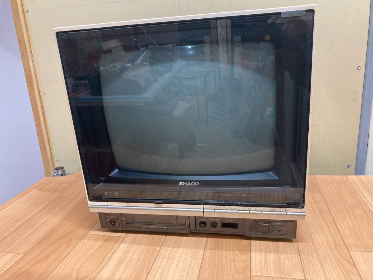 SHARP ファミコンテレビ C1 14C-C1W 本体のみ コントローラー無し ジャンク品(本体)｜売買されたオークション情報、yahooの ...
