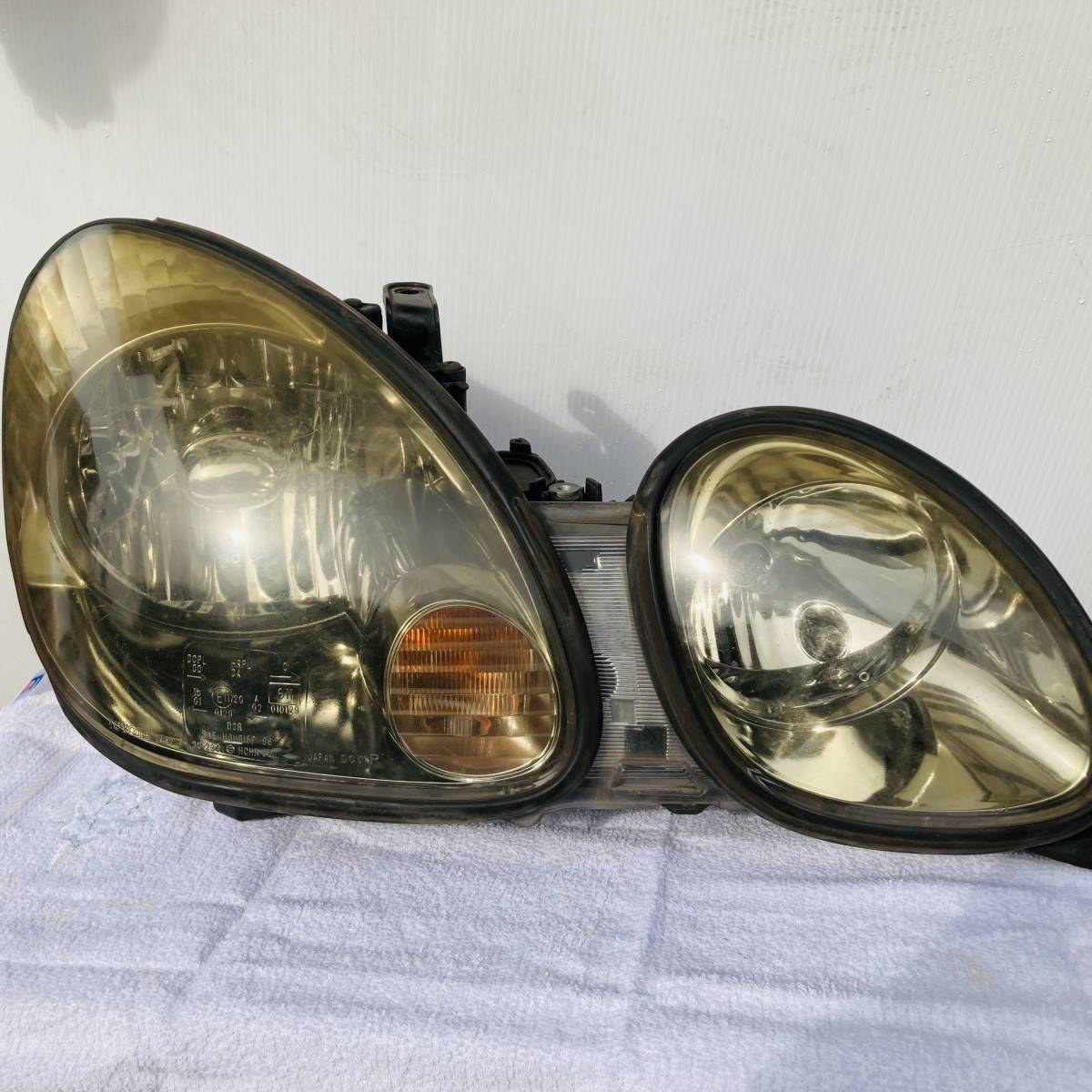 トヨタ 純正 HIDヘッドライト KOITO 30-234A 16系アリスト後期 R 右のみ 1円〜(ヘッドライト)｜売買されたオークション ...