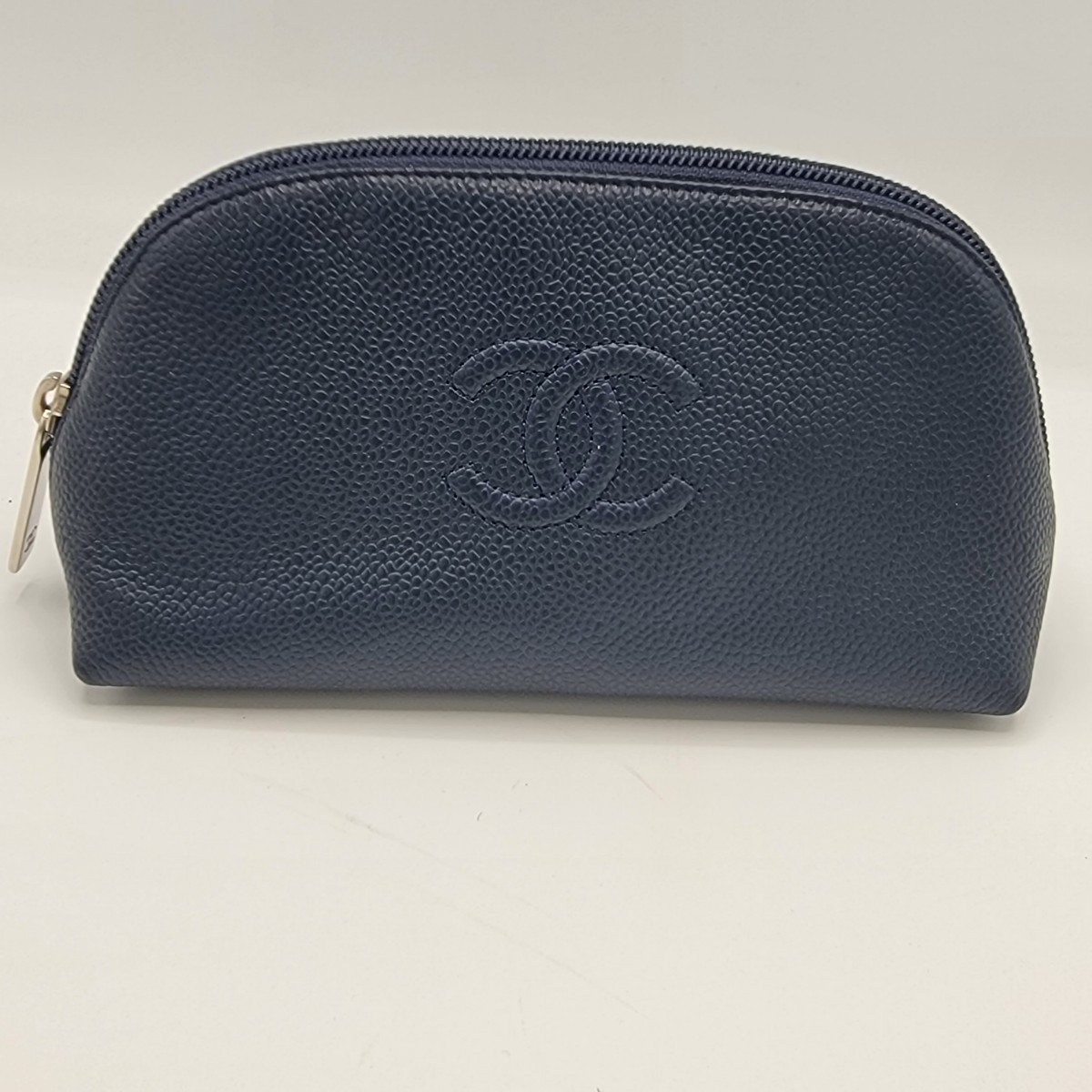 確実正規品 CHANEL キャビアスキン ポーチ(ポーチ)｜売買されたオークション情報、yahooの商品情報をアーカイブ公開 - オークファン（aucfan.com）