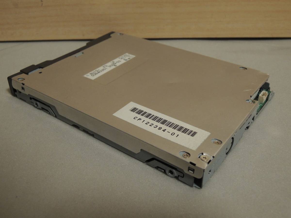 Fujitsu ESPRIMO FMV-D5250より取外したFDD接続ケーブル 動作未確認とY E DATA YD-8U10-FD-LM ...