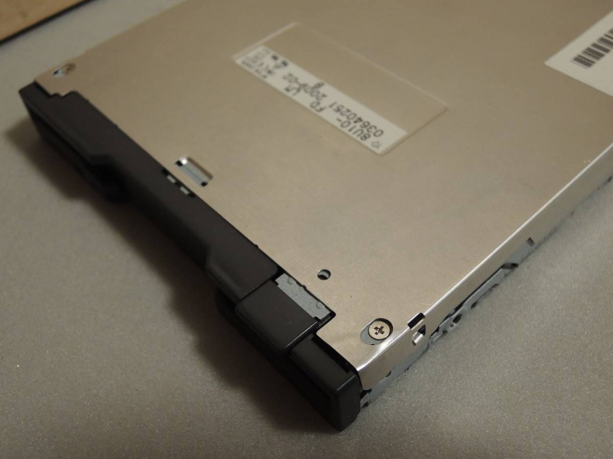 Fujitsu ESPRIMO FMV-D5250より取外したFDD接続ケーブル 動作未確認とY E DATA YD-8U10-FD-LM ...