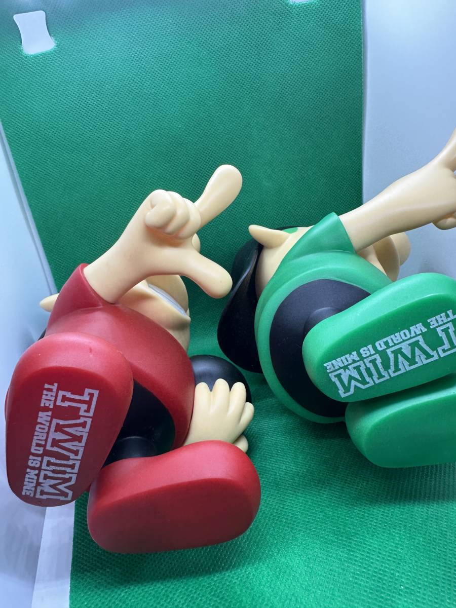 TWIM ボマー キッド おもちゃ クリア 名古屋発 オリジナルブランド フィギュア ソフビ 2体セット(キャラクタードール)｜売買されたオークション情報、yahooの商品情報をアーカイブ公開 ...