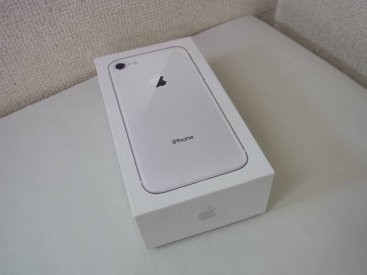 150504H27-0512H iPhone 8 64GB シルバー au MQ792J/A スマホ 本体 判定〇(iPhone)｜売買されたオークション情報、yahooの商品情報をアーカイブ ...