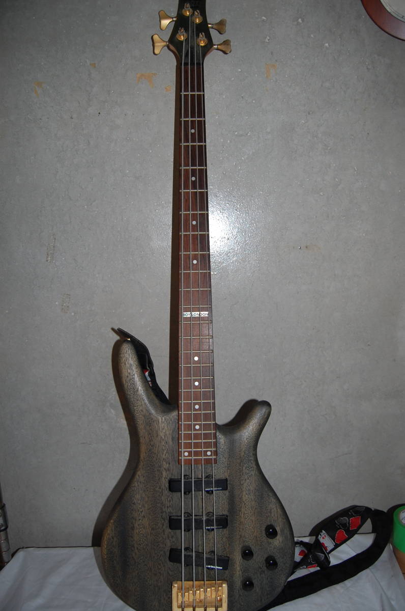 エレキギター BOY LONDON SUMER 全長約113㎝ 動作未確認(本体)｜売買されたオークション情報、yahooの商品情報をアーカイブ公開 - オークファン（aucfan.com）