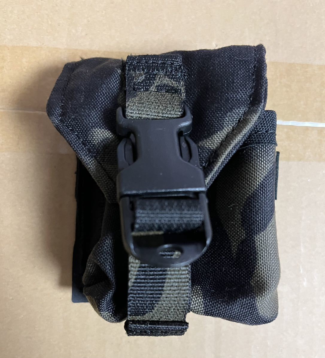 ②実物 velocity systems フラグポーチ MULTICAM BLACK マルチカム ブラック プレート キャリア BCM ...