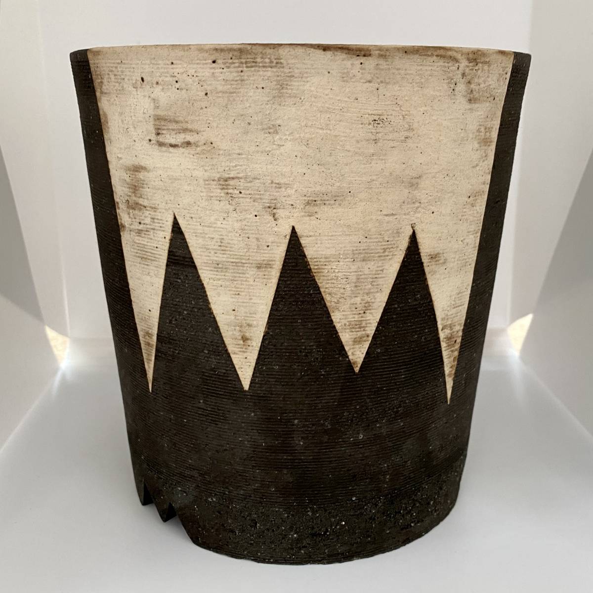 Invisible ink Classic Pot ver Madagascar Mサイズ 大鉢／植木鉢 鉢 invisibleink ...