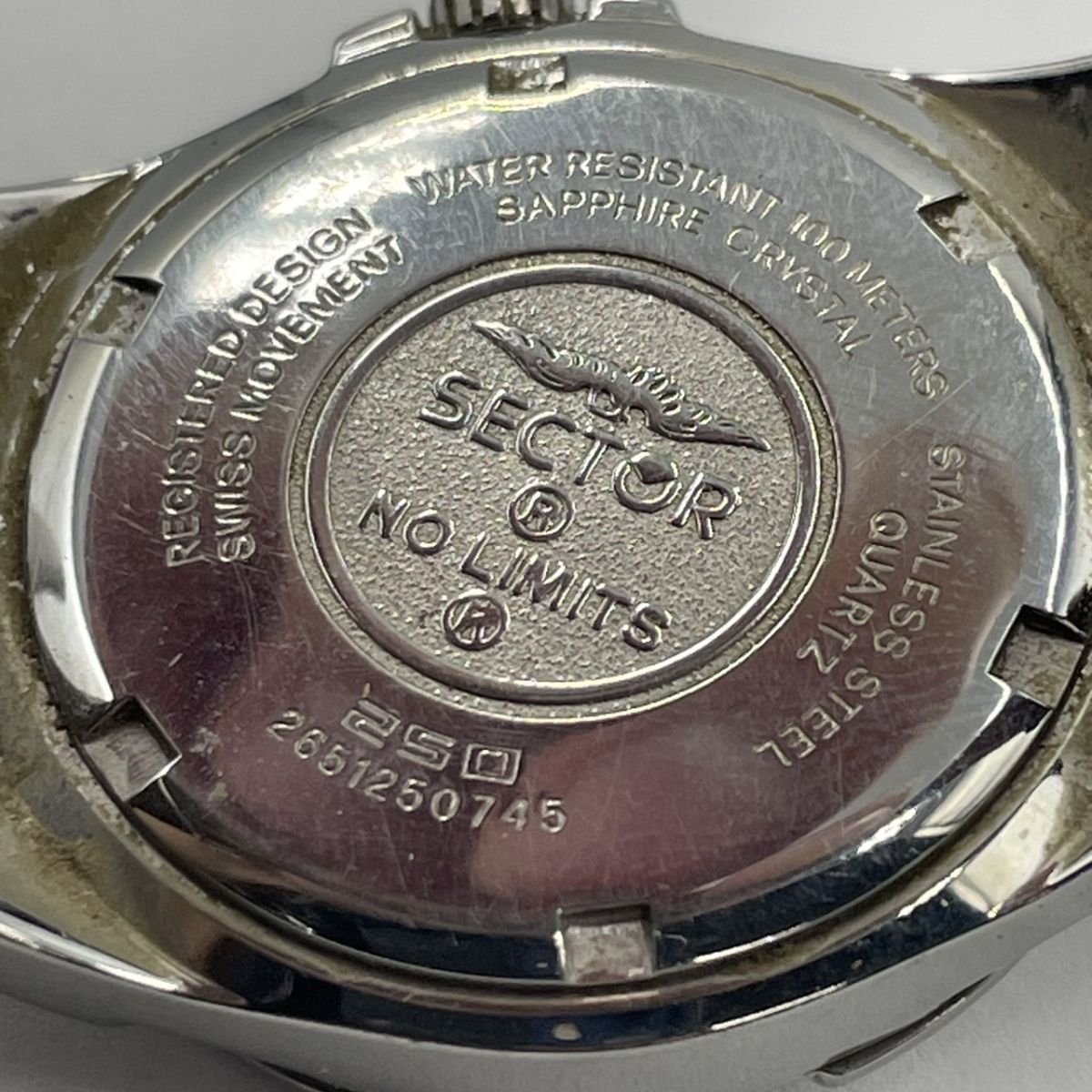 V303-ST2-256 SECTOR 250 セクター NO LIMITS ノーリミッツ メンズ腕時計 クオーツ デイト シルバー文字盤 革 ...