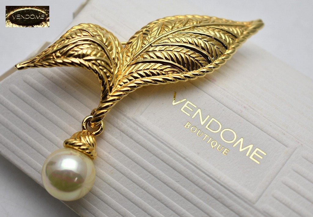 竜E952 Vendome BOUTIQUE ヴァンドーム ブティック アクセサリー ブローチ 真珠風 パール風 アンティーク レディース ...