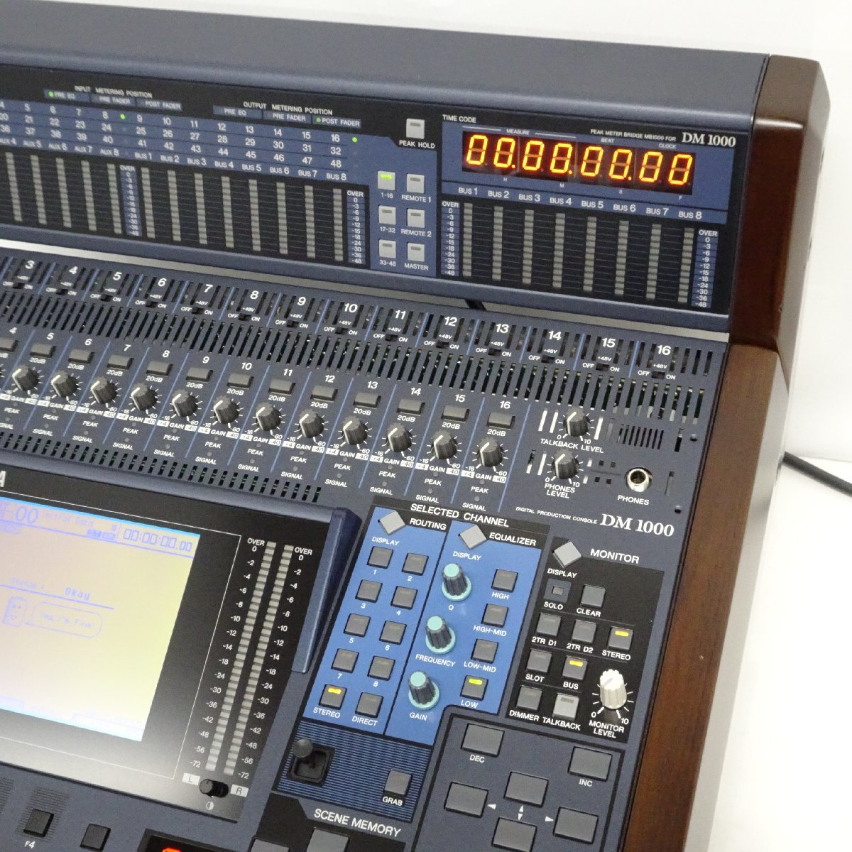 YAMAHA DM1000 VCM デジタルプロダクションコンソール/デジタルミキサー メーターブリッジ有 / #392402(ミキサー ...