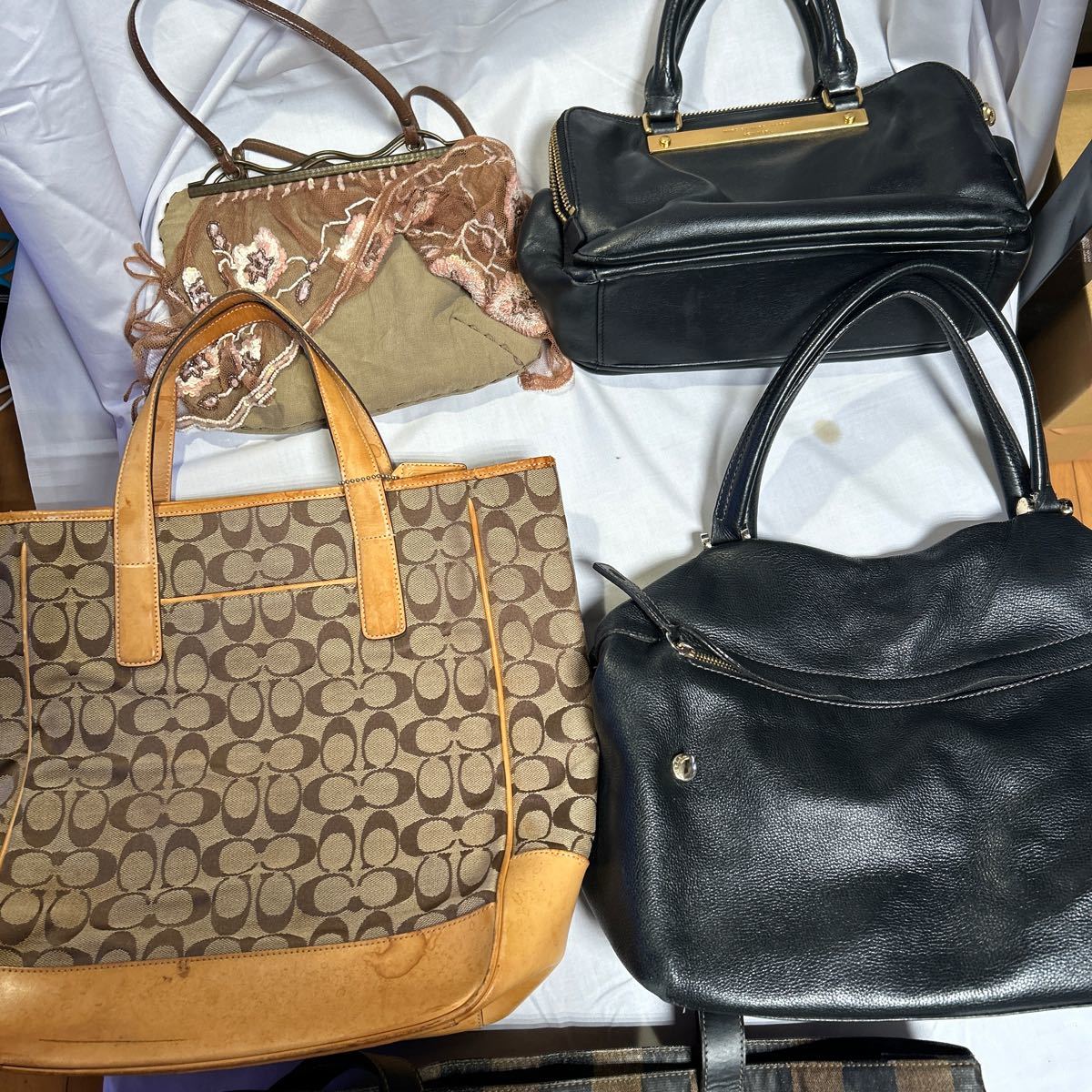 ジャンク品ブランドバッグまとめ7点 COACH コーチ FENDI フェンディ FURLA マークバイジェイコブス(ハンドバッグ)｜売買された ...