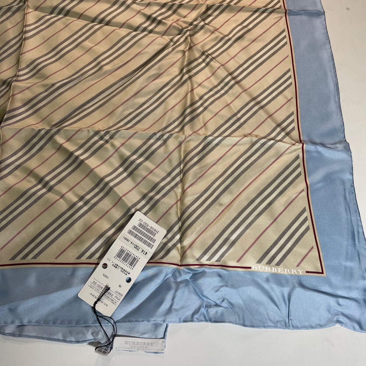 3-8 タグ付 BURBERRY バーバリー シルク100% 大判 スカーフ ストール ショール レディース(その他)｜売買されたオークション情報、yahooの商品情報をアーカイブ公開 ...