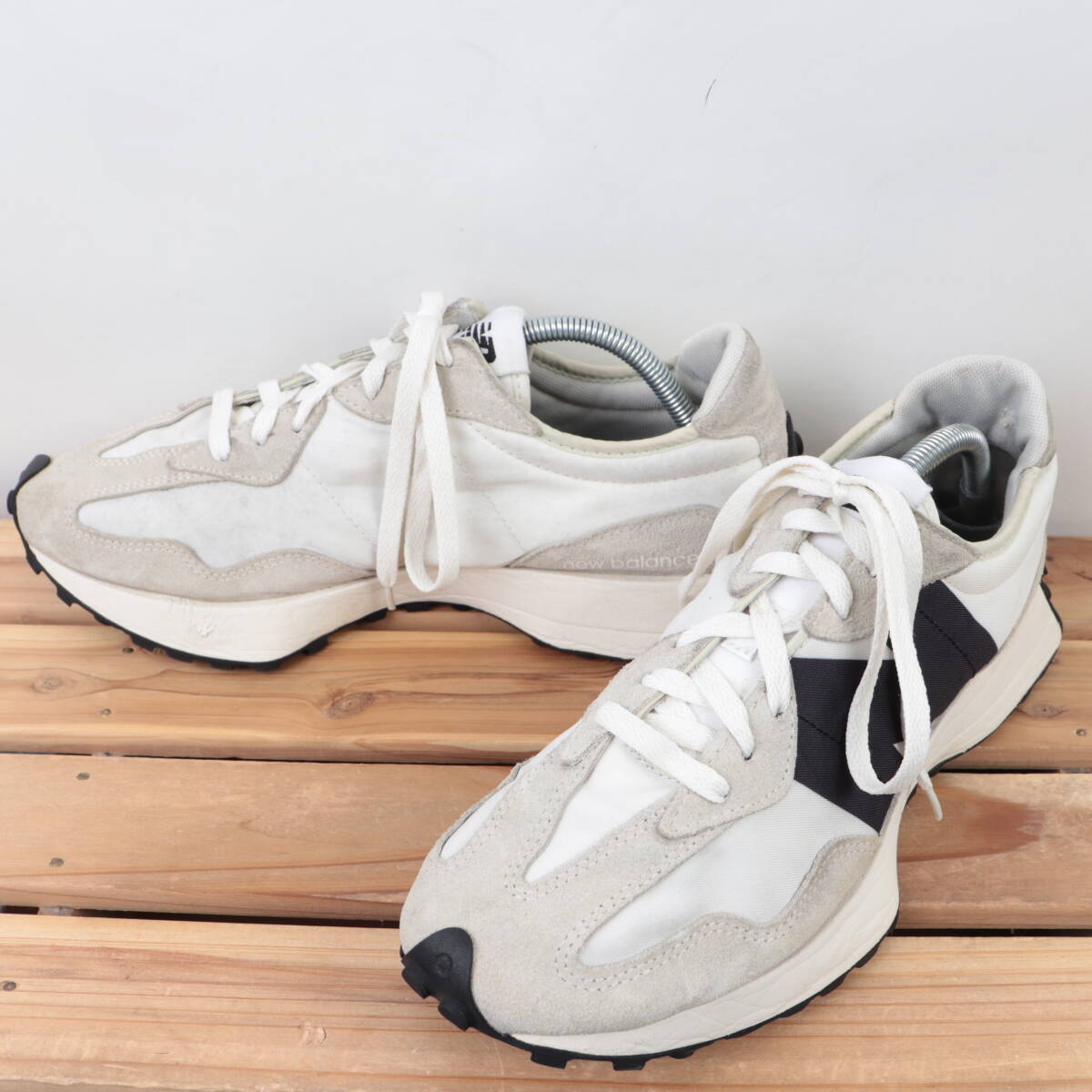 z885 327 ニューバランス US11 29.0cm/白 ホワイト 黒 ライトグレー 紺 newbalance メンズ スニーカー(29 ...