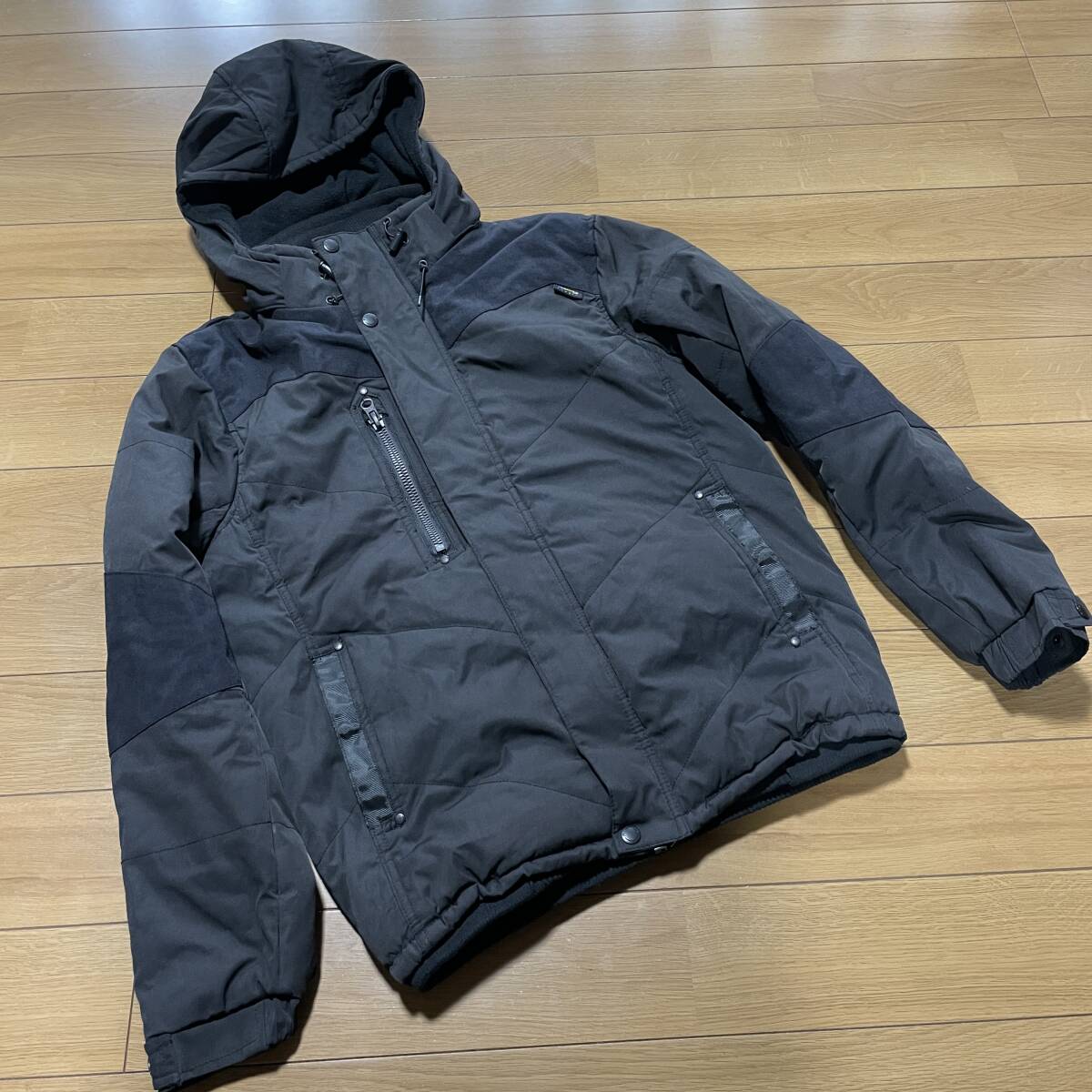 O-6 Field Core ワークマン サイズ M 黒 CORDURA ジップ 中綿JKT(Mサイズ)｜売買されたオークション情報、yahooの商品情報をアーカイブ公開 - オークファン ...