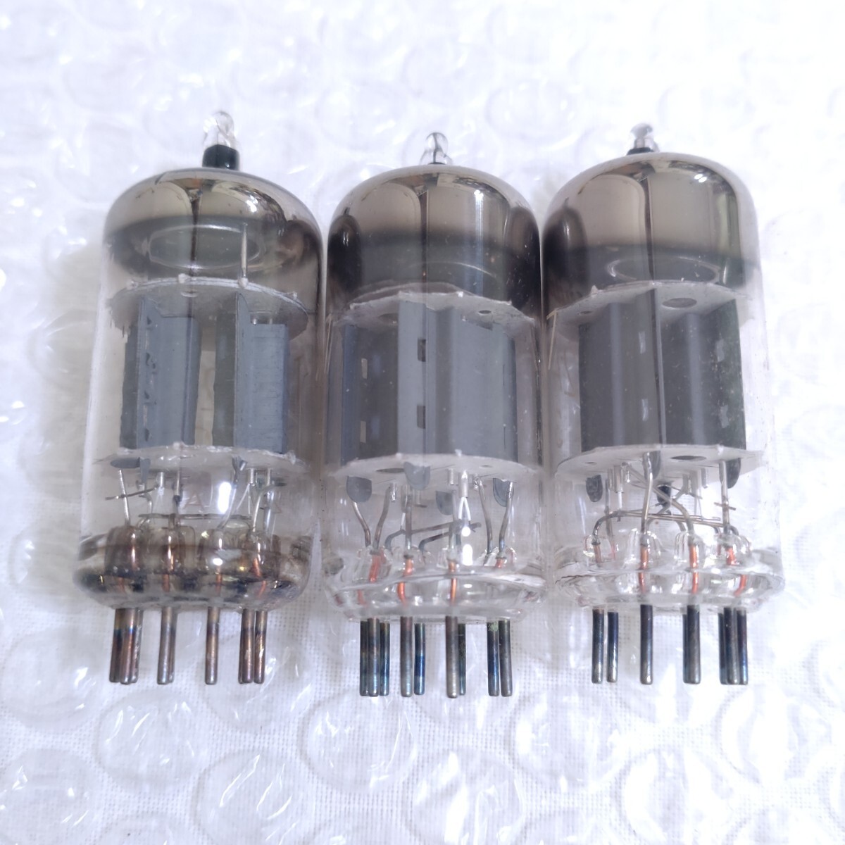 真空管 12AX7 Svetlana 2本/A-TS-12AX7 東芝 3本/12AX7 東芝 1本/12AX7 ナショナルMATSUSHITA 1本/E82CC SQ PHILIPS 1本 ...