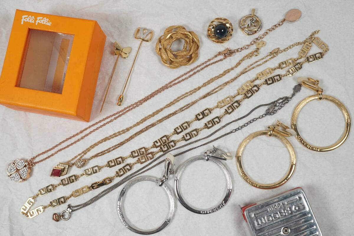 アクセサリー まとめ GIVENCHY ジバンシィ NINA RICCI ニナリッチ courregee PARIS クレージュ Folli Follie grosse GERMANY ...