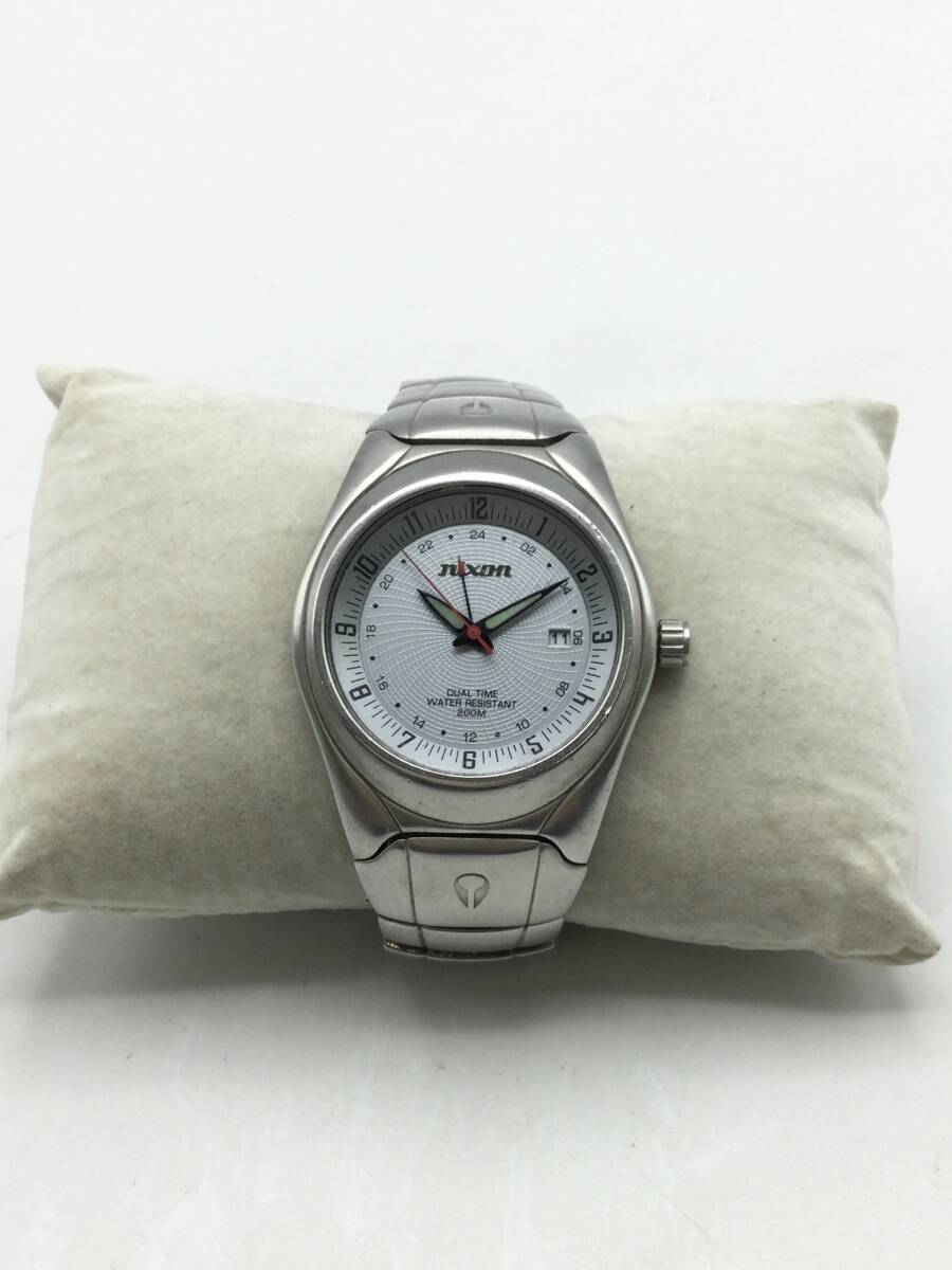 EE4 QZ/不動品 腕時計 nixon ALWAYS GO Odyssey ニクソン オッデセイ 3針 デイト 200M シルバーカラー 現状品(その他)｜売買されたオークション情報 ...