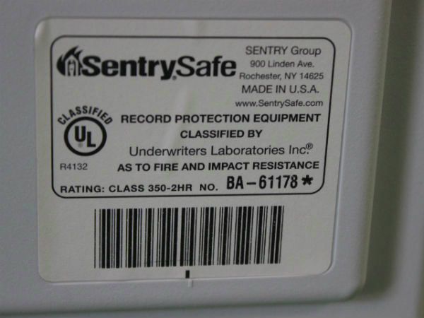 耐火金庫 sEntry JA3827 テンキー式 OA 越谷発 r+ 81774(金庫)｜売買されたオークション情報、yahooの商品情報を ...