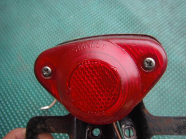 C100 カブ テールランプ ブラケット C105 C110 C65 おむすび 緑(テールランプ)｜売買されたオークション情報、yahooの商品情報をアーカイブ公開 - オークファン ...